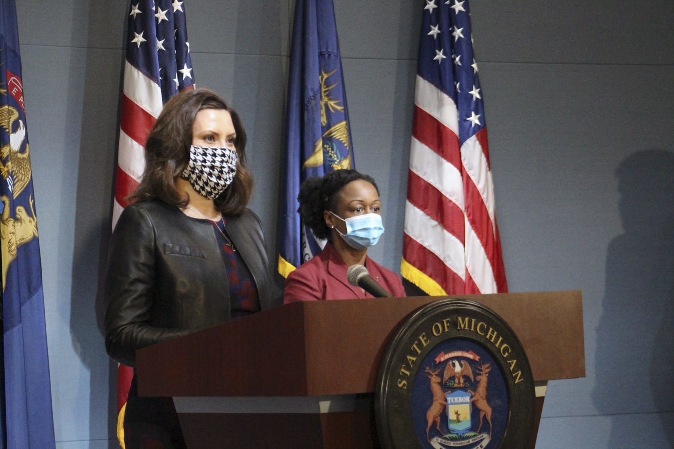 Whitmer Orders Masks Be Worn in Public Indoor Spaces | Corp! Magazine